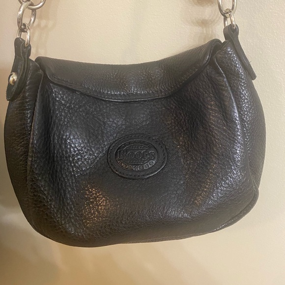 Roots | Bags | Roots Black Leather Shoulder Bag | Poshmark